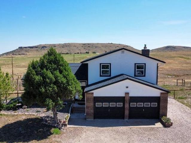 4 Br, 3 bath, Single Family 12658 Mesa View Road