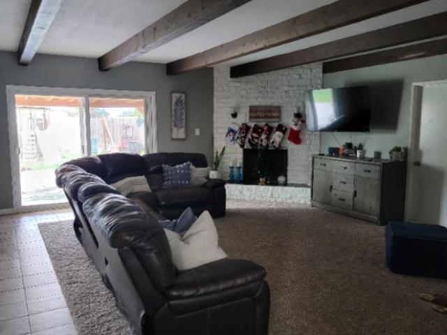 4 Br, 3 bath, Single Family 1293 Ken Ave