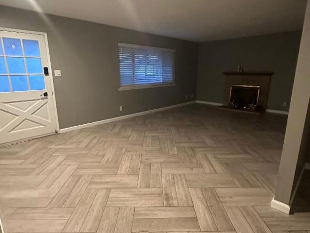 4 Br, 3 bath, Single Family 1293 Ken Ave