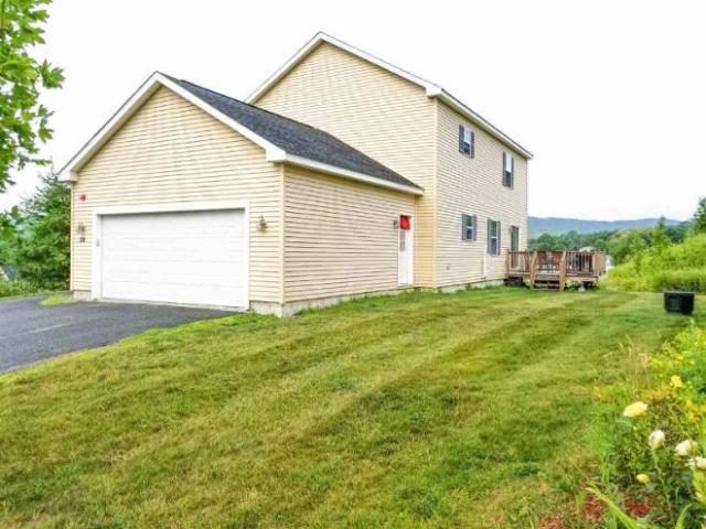 4 Br, 3 bath, Single Family 12 Cherry Circle