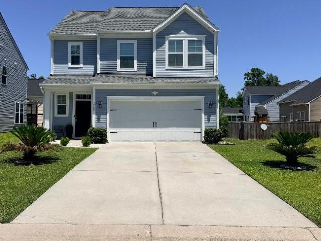 4 Br, 3 bath, Single Family 1355 Hermitage Ln