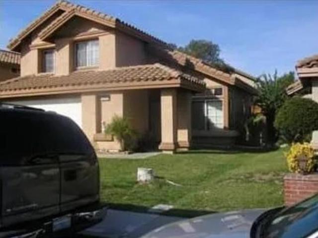 4 Br, 3 bath, Single Family 13742 Lighhouse Ct