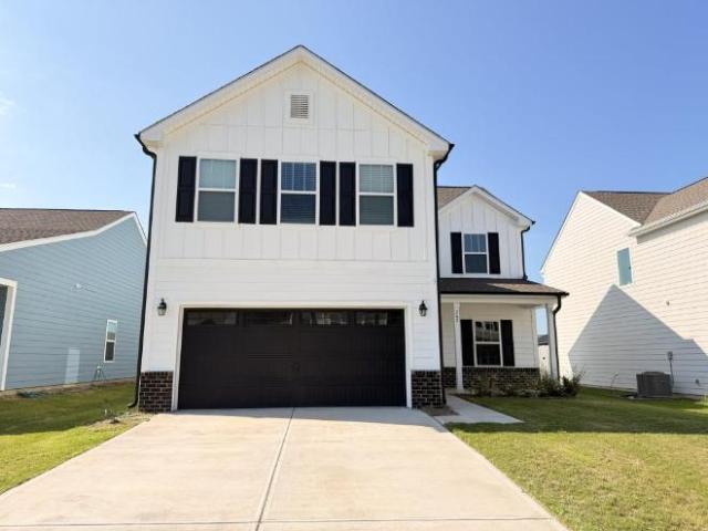 4 Br, 3 bath, Single Family 242 Redondo Dr