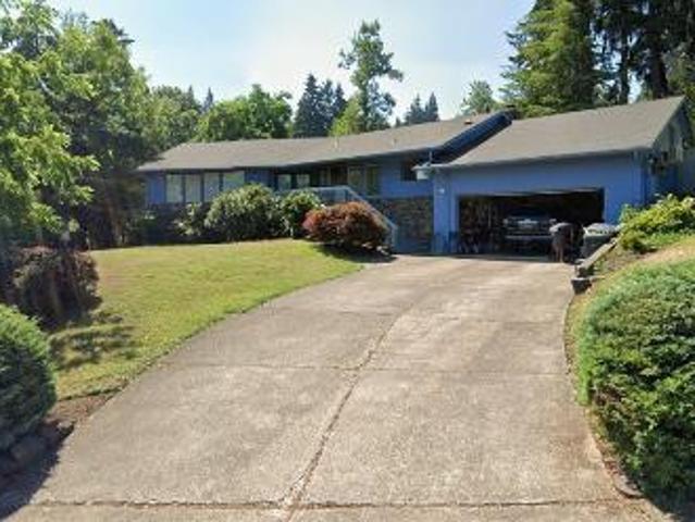 4 Br, 3 bath, Single Family 2490 Wilson Drive