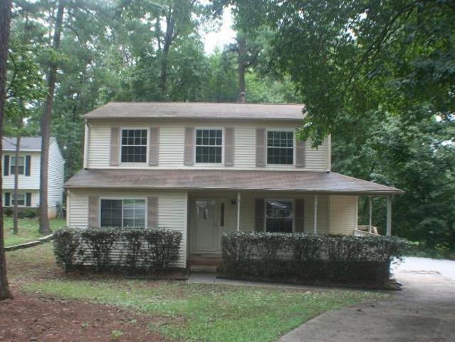 4 Br, 3 bath, Single Family 2500 Ann Carol Court
