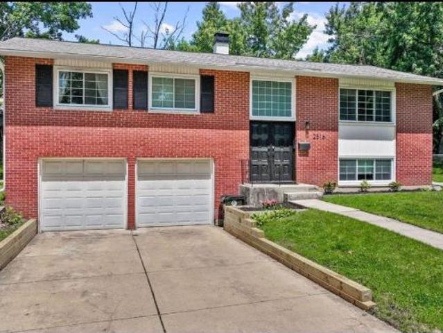 4 Br, 3 bath, Single Family 2516 Jackson Dr