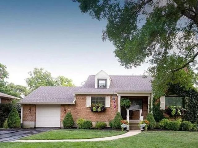 4 Br, 3 bath, Single Family 256 Castle Dr