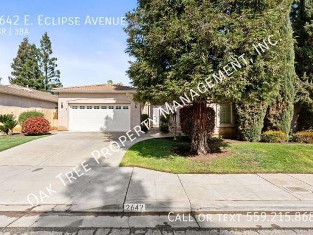 4 Br, 3 bath, Single Family 2642 E Eclipse Avenue