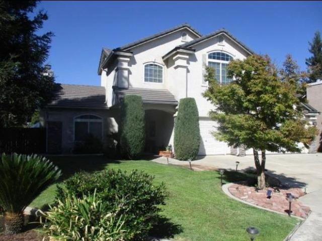 4 Br, 3 bath, Single Family 2642 E Revere Rd