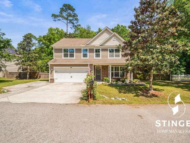4 Br, 3 bath, Single Family 26 Saint James Cir