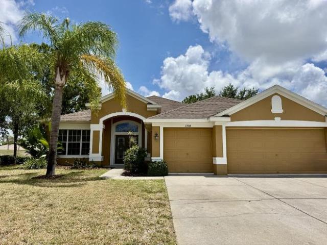 4 Br, 3 bath, Single Family 2708 Wood Pointe Dr