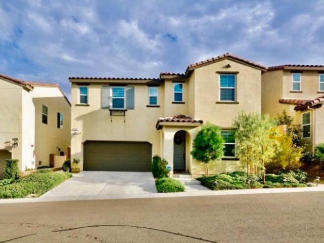 4 Br, 3 bath, Single Family 2709 Via Razmin