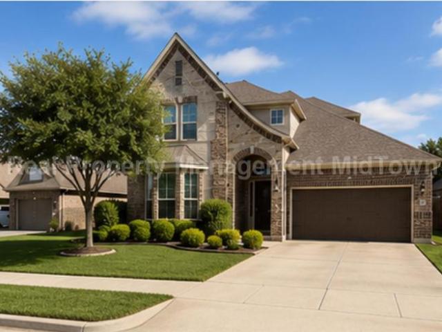 4 Br, 3 bath, Single Family 2711 Sky Ridge Rd