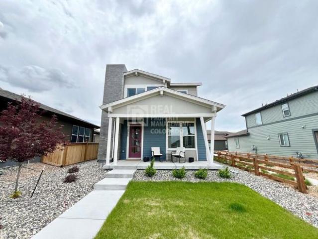 4 Br, 3 bath, Single Family 2755 Optimista Place