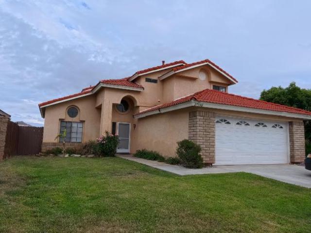 4 Br, 3 bath, Single Family 27588 Via Real