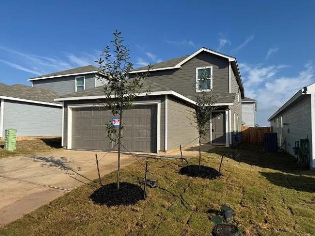 4 Br, 3 bath, Single Family 2843 Red Diamond
