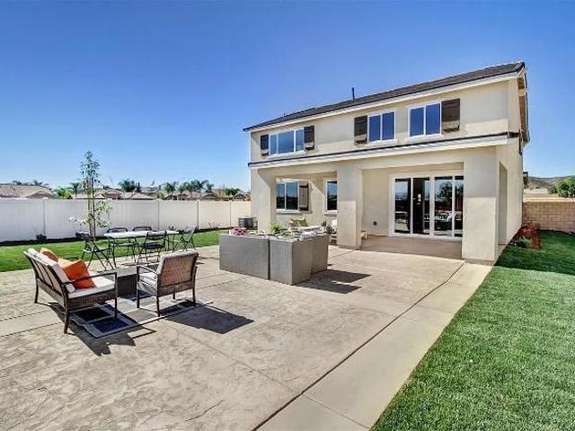 4 Br, 3 bath, Single Family 28980 Milky Way