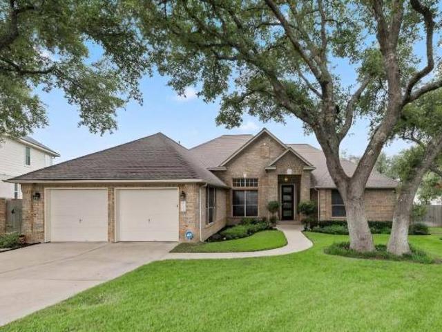 4 Br, 3 bath, Single Family 2913 Victoria Cove