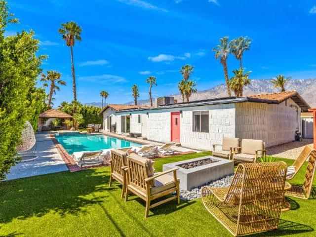 4 Br, 3 bath, Single Family 2950 N Bahada Rd