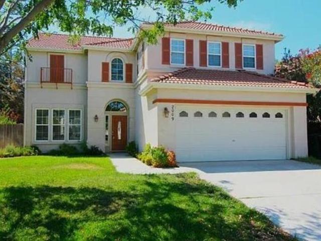 4 Br, 3 bath, Single Family 2009 Foothill Vista Dr