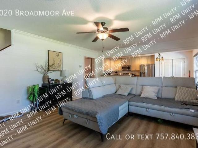 4 Br, 3 bath, Single Family 2020 Broadmoor Ave