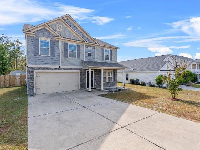 4 Br, 3 bath, Single Family 207 Flinchum Pl