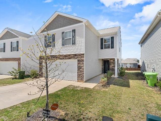 4 Br, 3 bath, Single Family 2097 Elmridge Rd