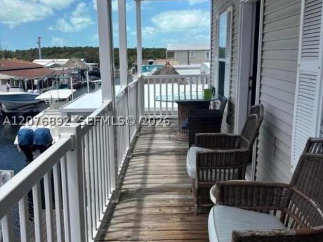 4 Br, 3 bath, Single Family 210 W W 2nd Ct