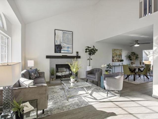 4 Br, 3 bath, Single Family 21103 E 42nd Ave