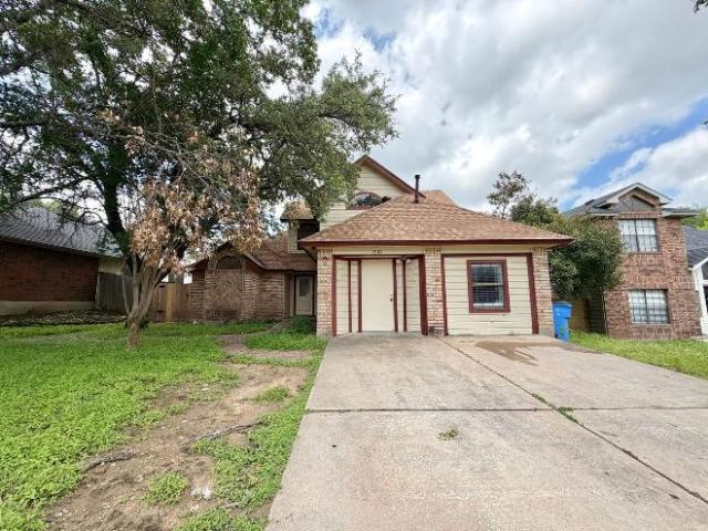 4 Br, 3 bath, Single Family 2110 Warfield Way