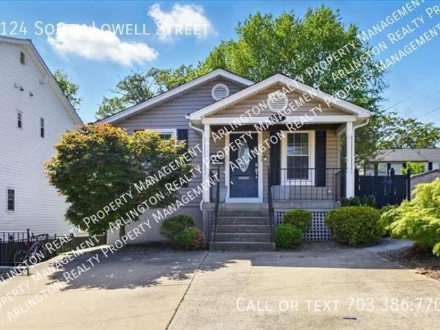 4 Br, 3 bath, Single Family 2124 South Lowell Street