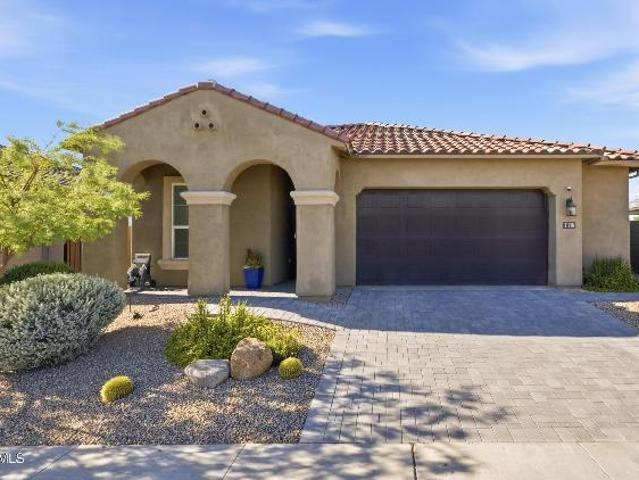 4 Br, 3 bath, Single Family 21718 N 58th Street