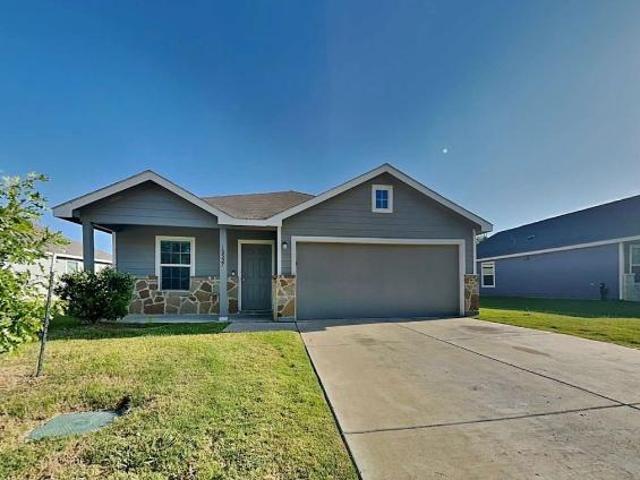 4 Br, 3 bath, Single Family 21818 Octavia Way