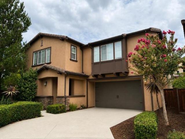 4 Br, 3 bath, Single Family 2308 Navigation Cir