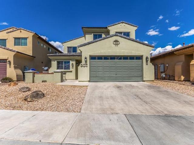 4 Br, 3 bath, Single Family 2338 W Sierra Vista Dr