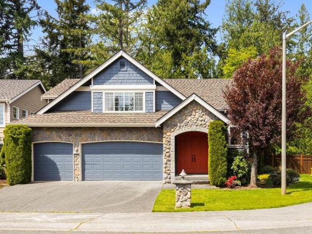 4 Br, 3 bath, Single Family 23446 NE 6th Pl