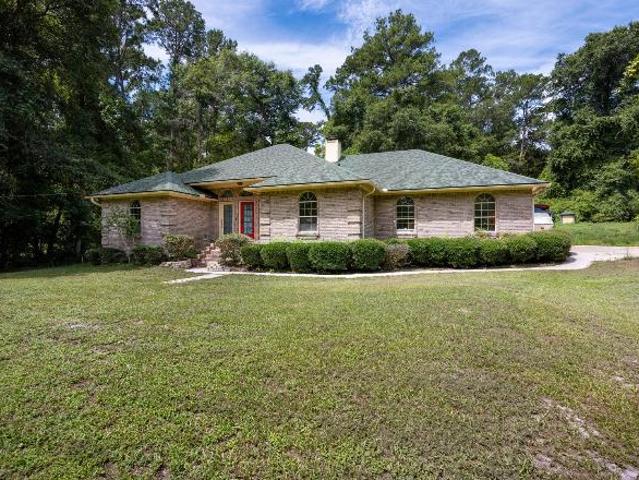 4 Br, 3 bath, Single Family 2388 Halperns Way