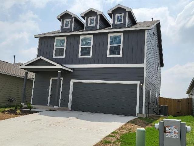 4 Br, 3 bath, Single Family 348 Geode Glen