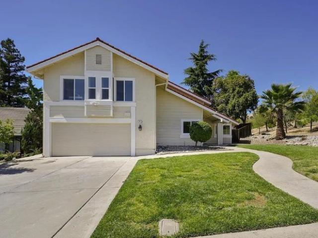 4 Br, 3 bath, Single Family 3491 Clover Oak Dr