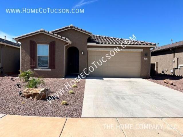 4 Br, 3 bath, Single Family 35030 S Stargazer Ave