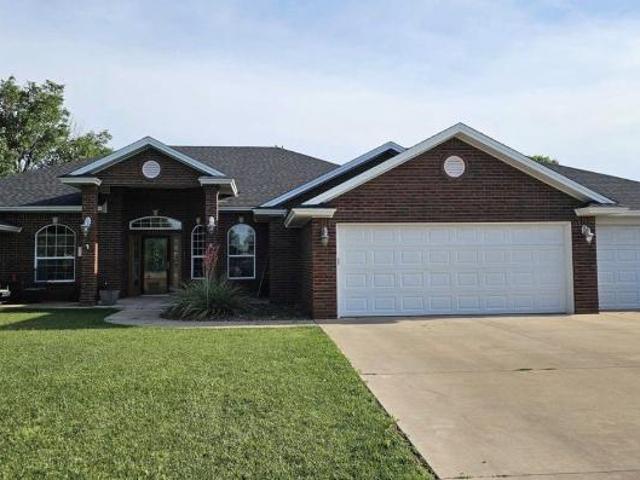 4 Br, 3 bath, Single Family 3509 Lew Wallace Dr