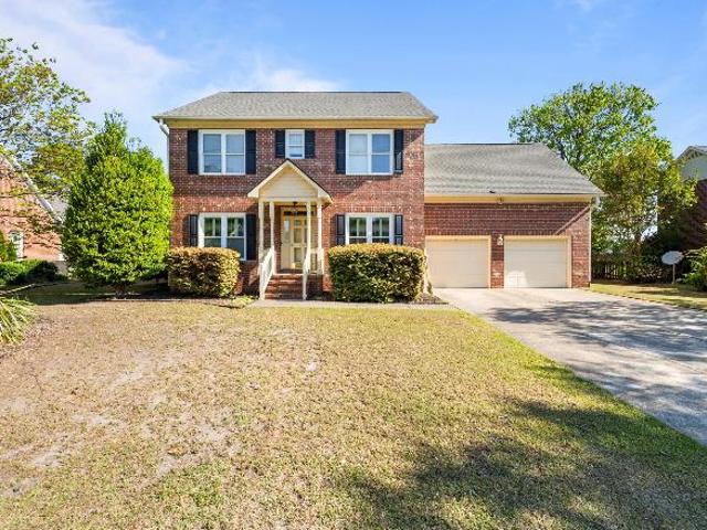 4 Br, 3 bath, Single Family 3520 Birkdale Ct