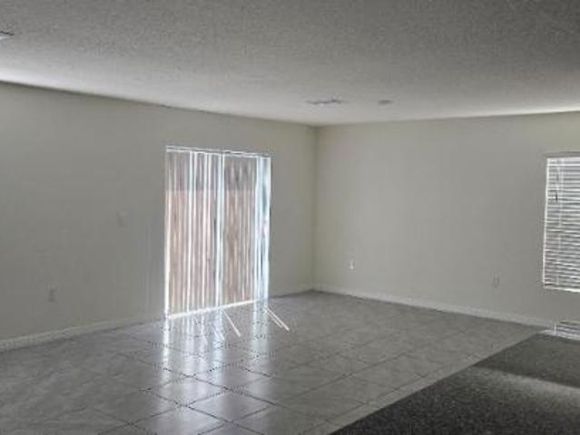 4 Br, 3 bath, Single Family 35288 Spruce Knob Ct
