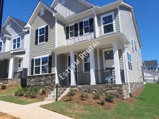 4 Br, 3 bath, Single Family 352 Jorpaul Dr