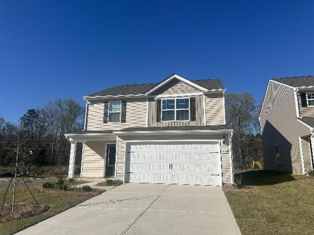 4 Br, 3 bath, Single Family 3003 Crescent Lake Ln