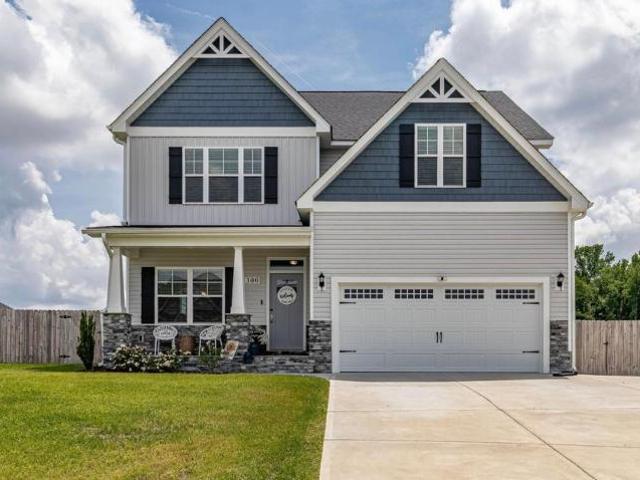 4 Br, 3 bath, Single Family 300 Stonebridge Dr