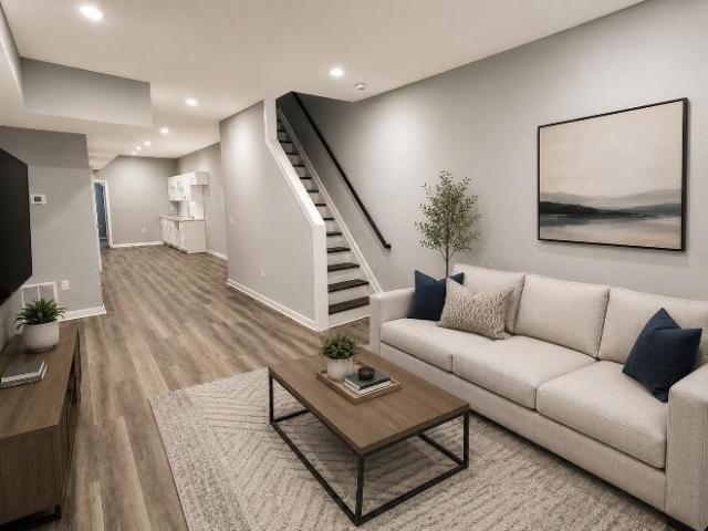 4 Br, 3 bath, Single Family 3041 W Berks St