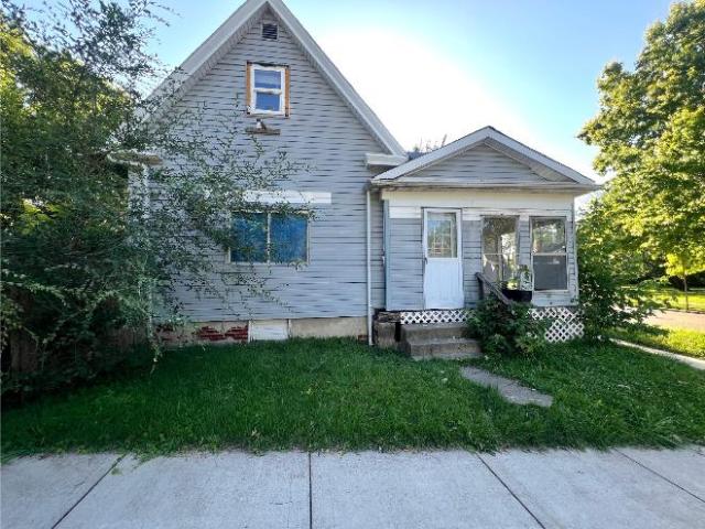 4 Br, 3 bath, Single Family 305 S Maffit St