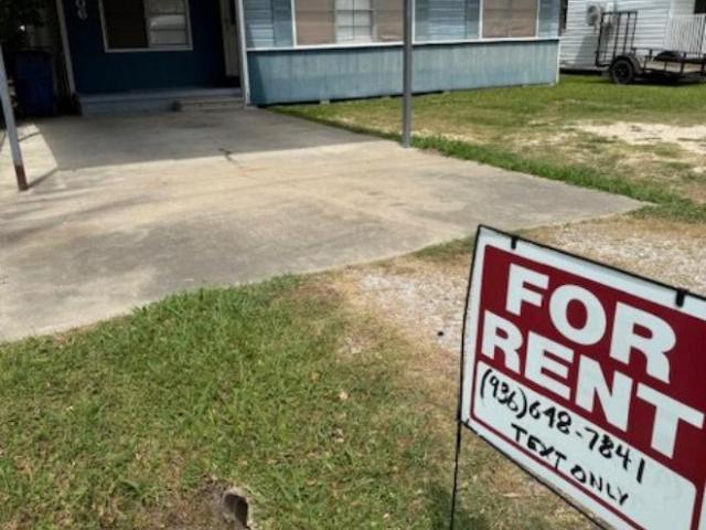 4 Br, 3 bath, Single Family 3106 Western