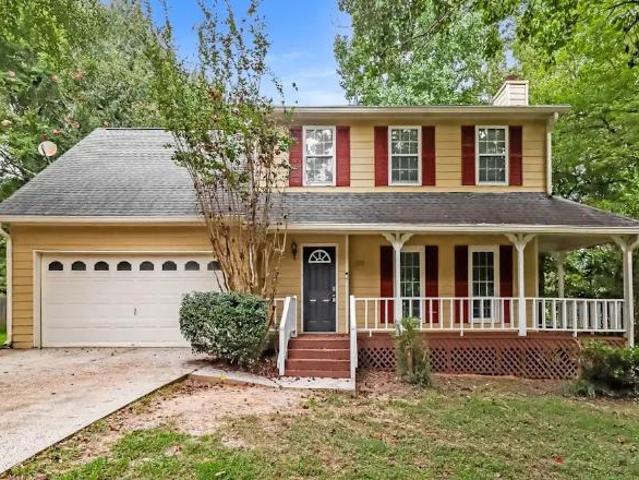 4 Br, 3 bath, Single Family 3142 Country Lake Dr